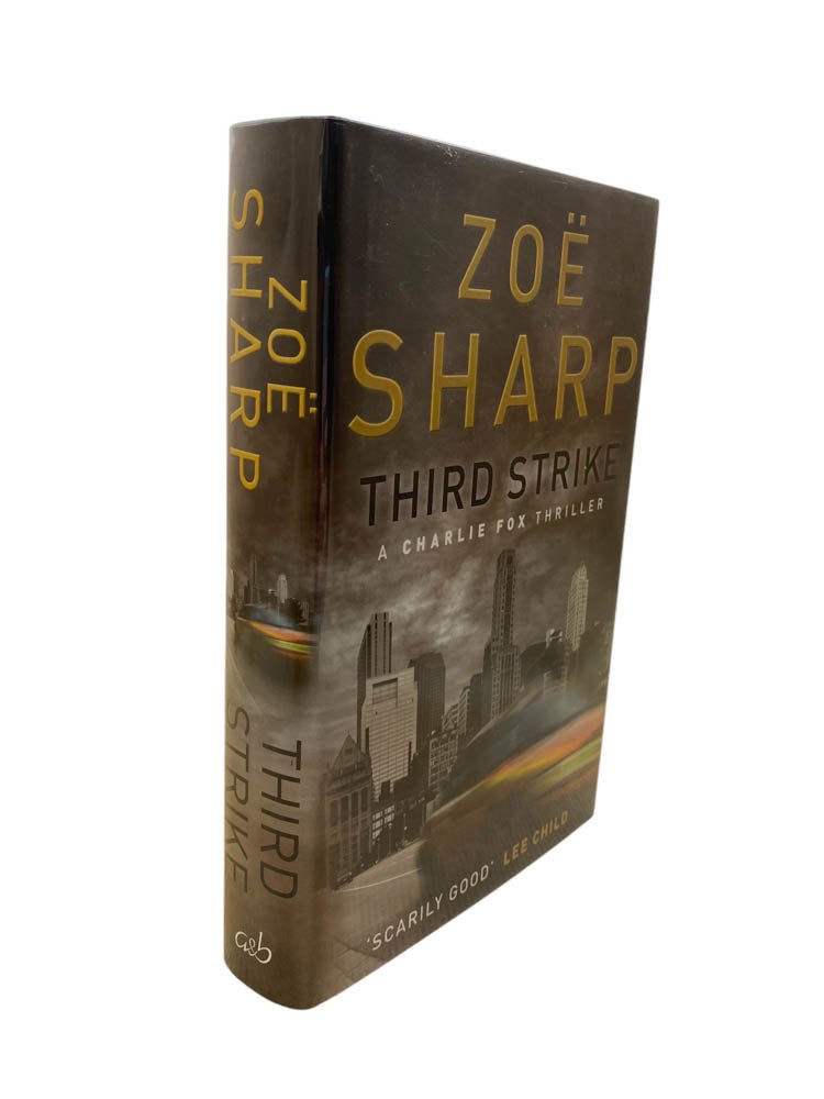 Zoe Sharp First Edition - Third Strike - Cheltenham Rare Books
